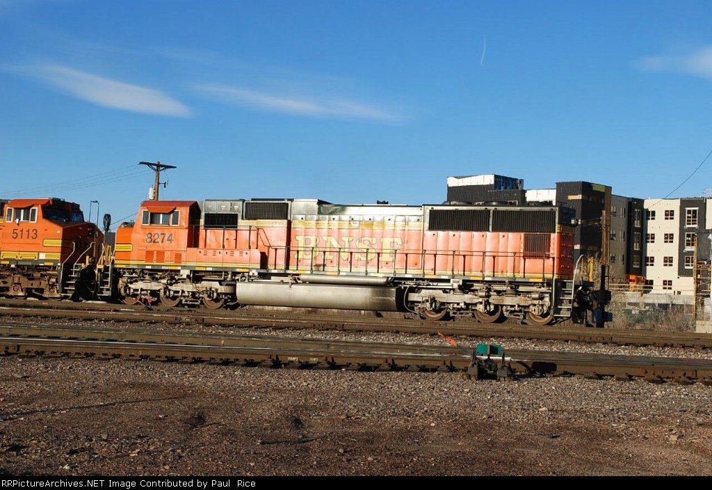 BNSF 8274